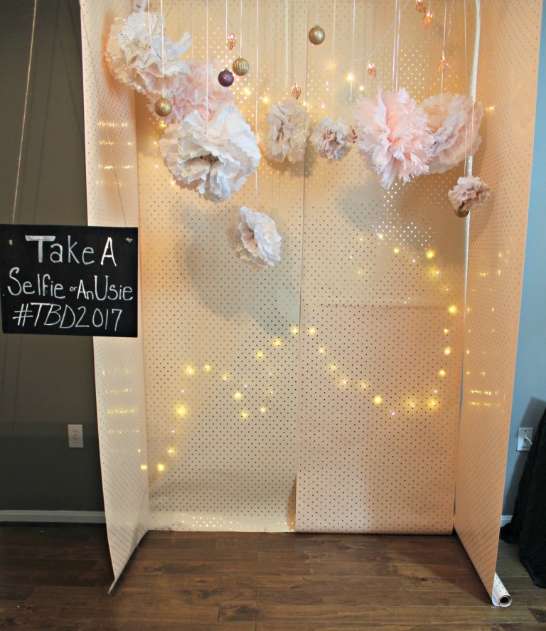 Set up the Perfect Photo Booth in minutes - ToolBox Divas