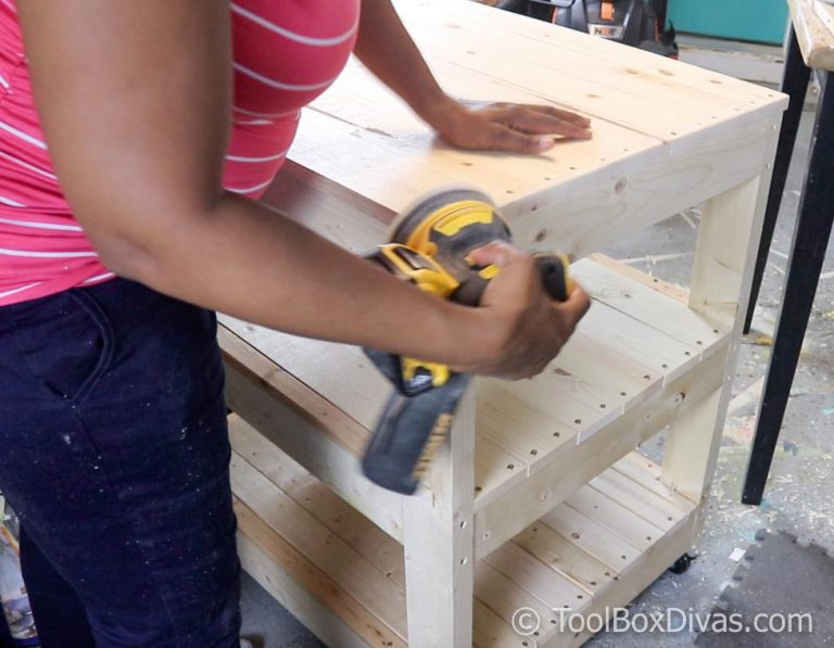 Simple DIY Planer Stand - ToolBox Divas