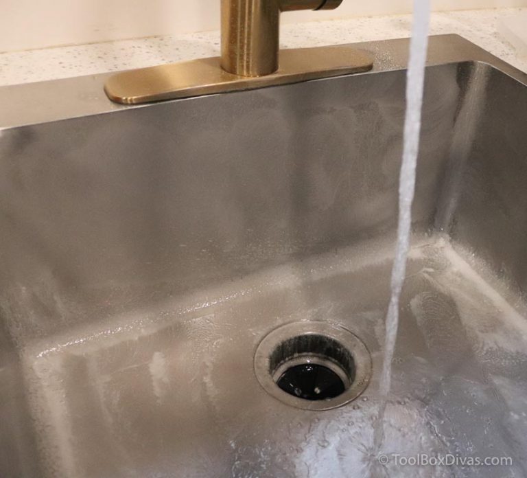 How To Deep Clean The Kitchen Sink and Drain - ToolBox Divas