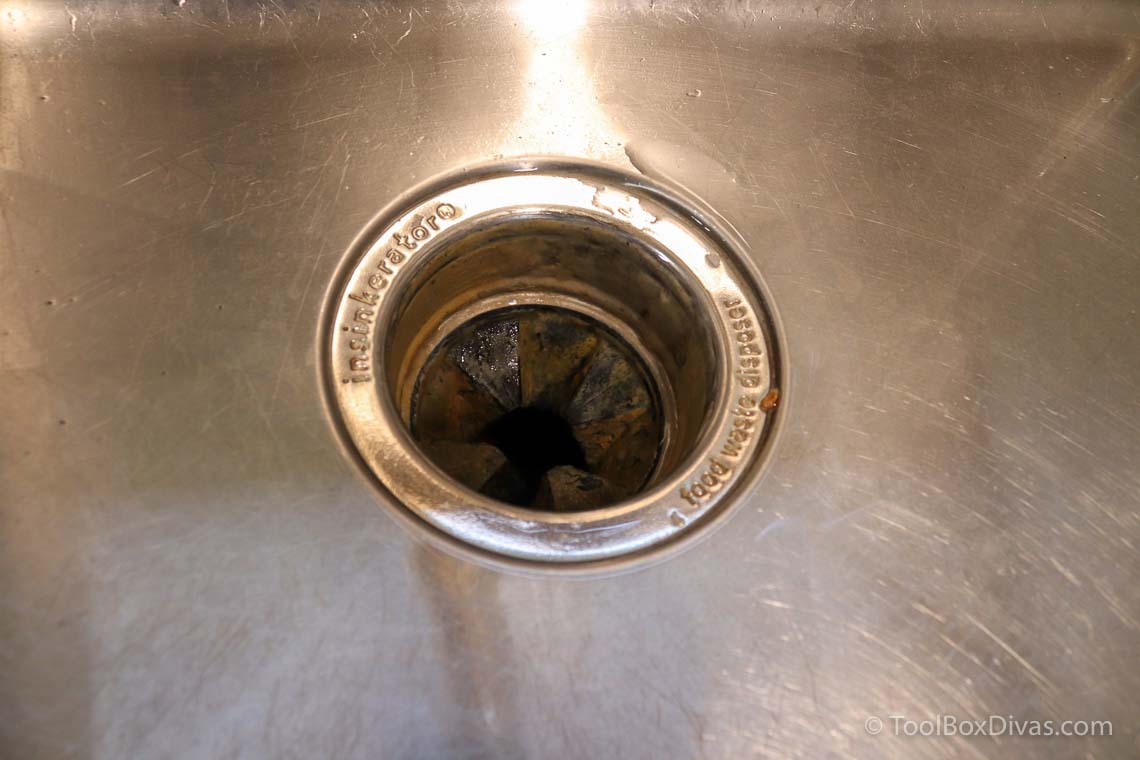 How To Deep Clean The Kitchen Sink and Drain - ToolBox Divas